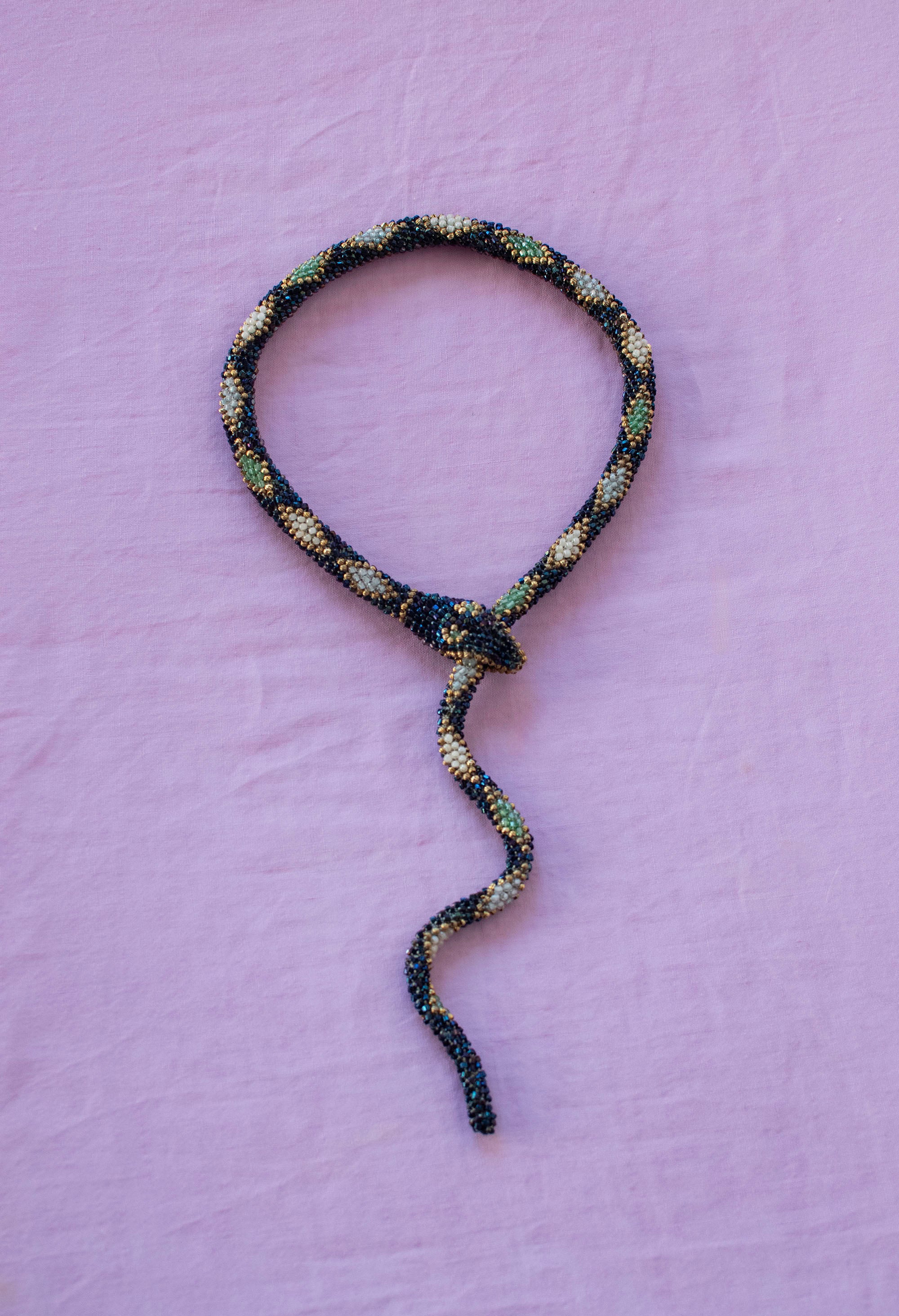 Bead Crochet Sake | Oil Slick Diamond – Female Hysteria Vintage